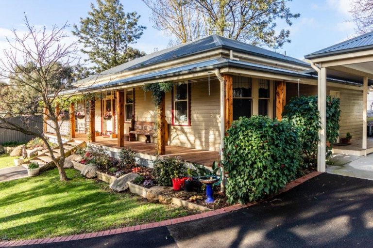 The Oaks Lilydale - Sage Cottage - 3 x Bedroom